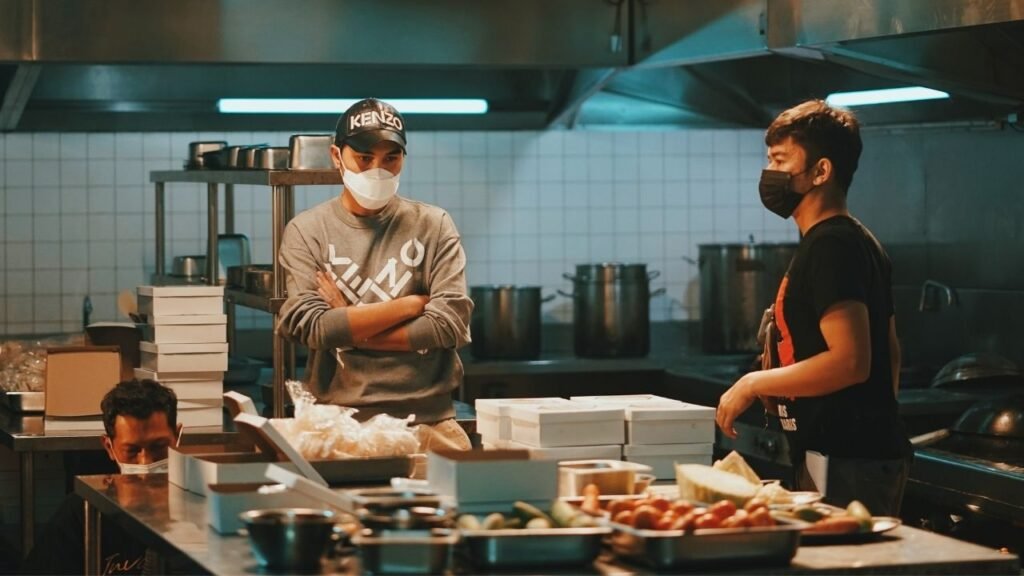 Grow Your Food Business With Commercial Kitchen Facilities - GuideByTips