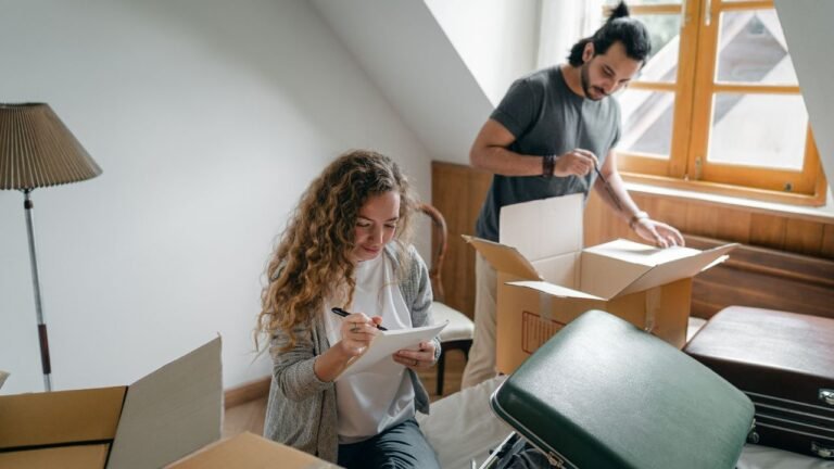 6 Most Common Problems of Moving to Another Country